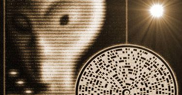 Alien Portrait Holdng Disc - The Crop Signals Project